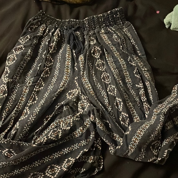 sound and style | Pants & Jumpsuits | Tribal Print Capri Pants | Poshmark